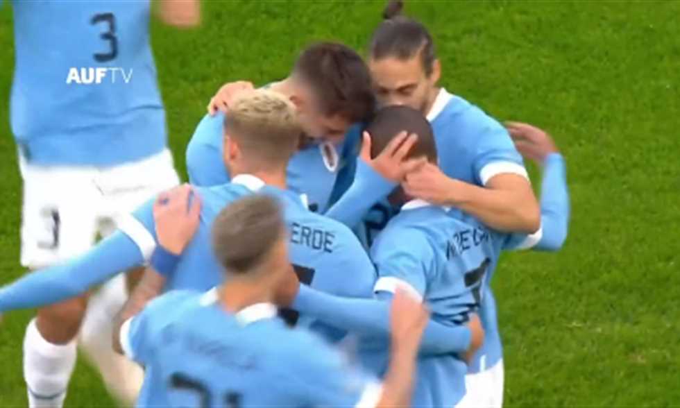 FilGoal | فيديوهات | هدف أوروجواي الأول أمام كندا من ركلة حرة رائعة (دي ...