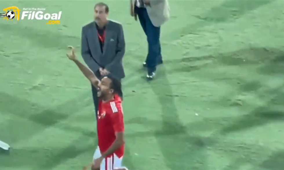 FilGoal | فيديوهات | موقف مميز من كهربا مع جمهور الأهلي بعد الفوز على الرجاء